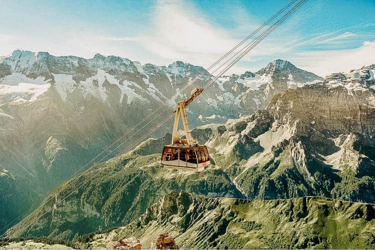 Lauterbrunnen to Mürren: How to Get There by Cableway, Train, or on ...